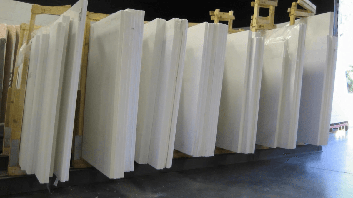 How Rare Greek Marble Keeps the Grand Mosque in Makkah Cool