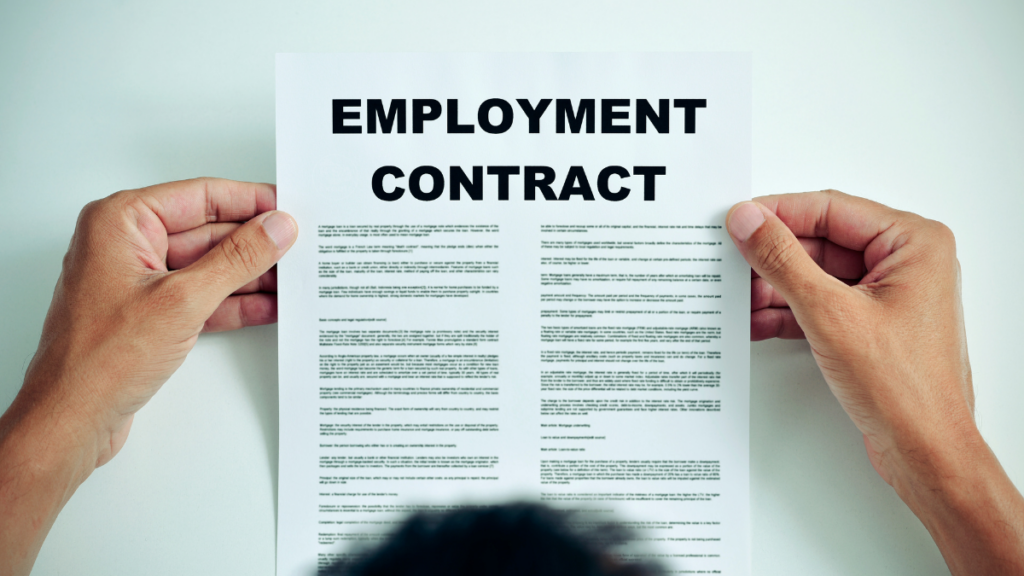 Saudi Arabia Work Contracts: Types, Terms & Employee Rights | KSA Expats